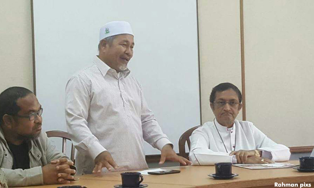 PAS Meets Catholic And NGO Reps To Discuss Act 355