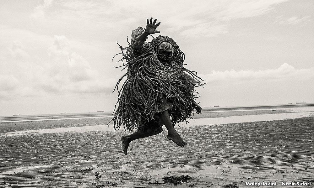 The Mah Meri’s ‘Puja Pantai’ ritual