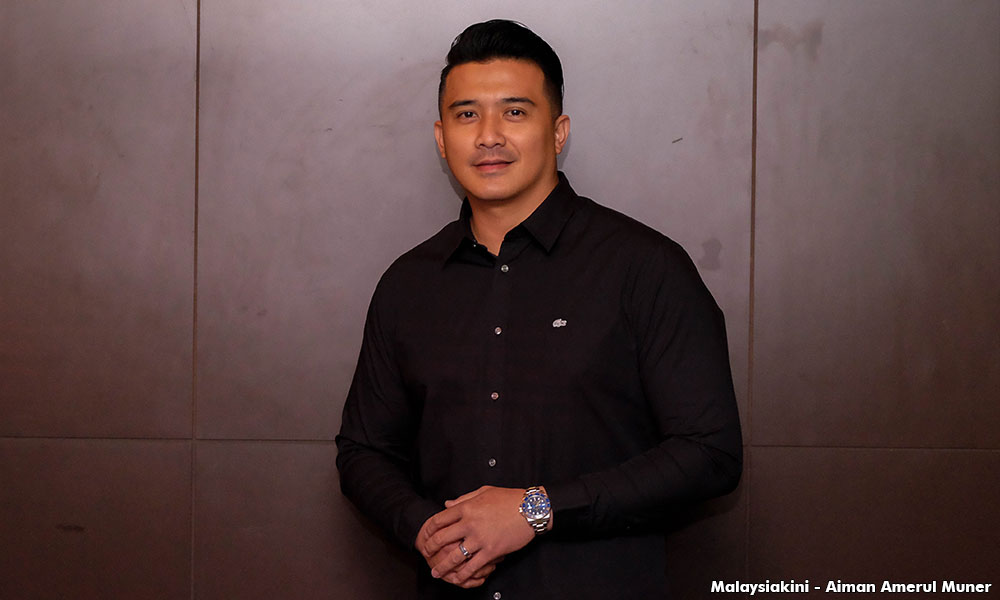 Aaron Aziz tampil aksi sulung di Kollywood