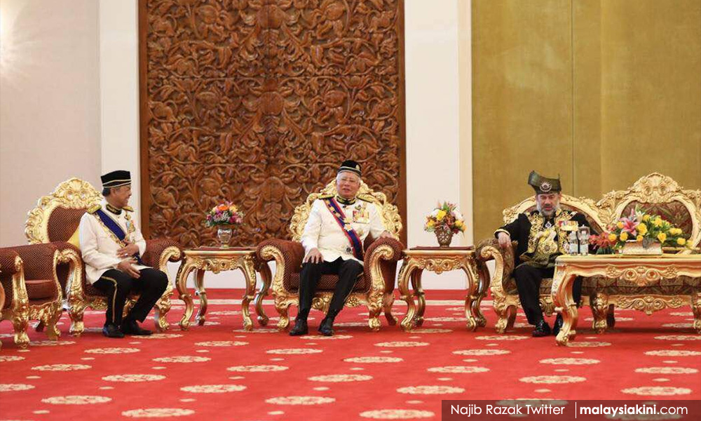 51 get Tan Sri title at investiture ceremony