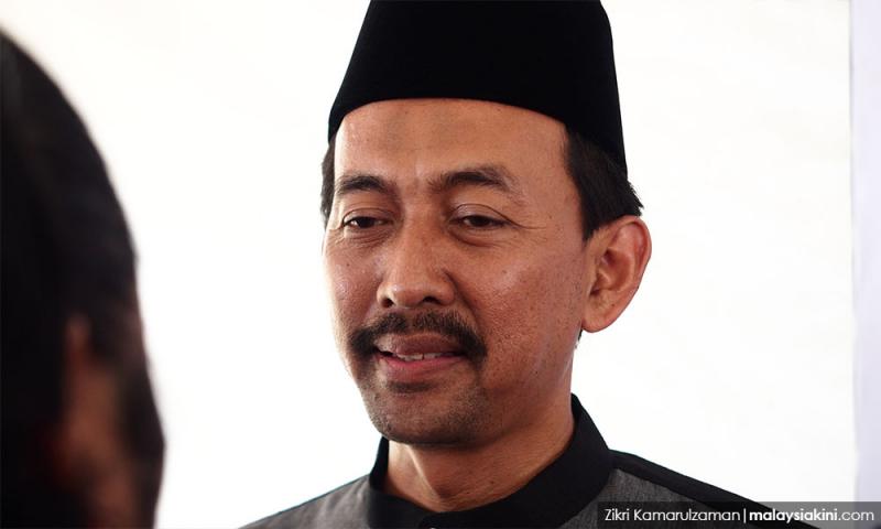 Mohd Zawawi sworn in as Sg Kandis assemblyperson