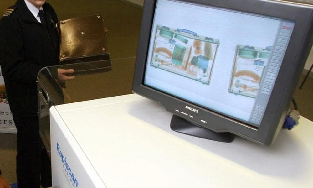 Gov't to stop VIPs smuggling money via airports with X-ray scanners