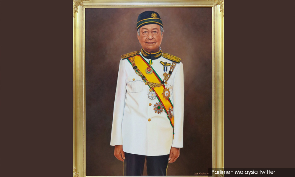 Sebutir pingat bergelar KSM