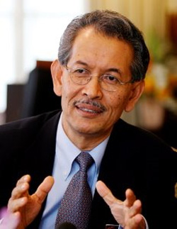 Ismail Adam - pro-canselor Unisel