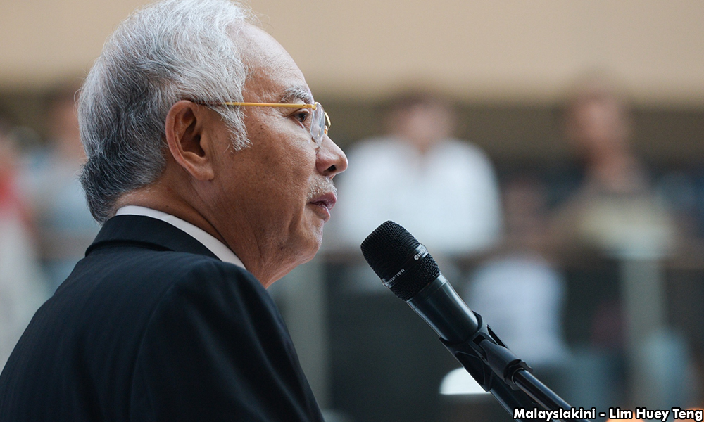 Najib should stop running away and face the press