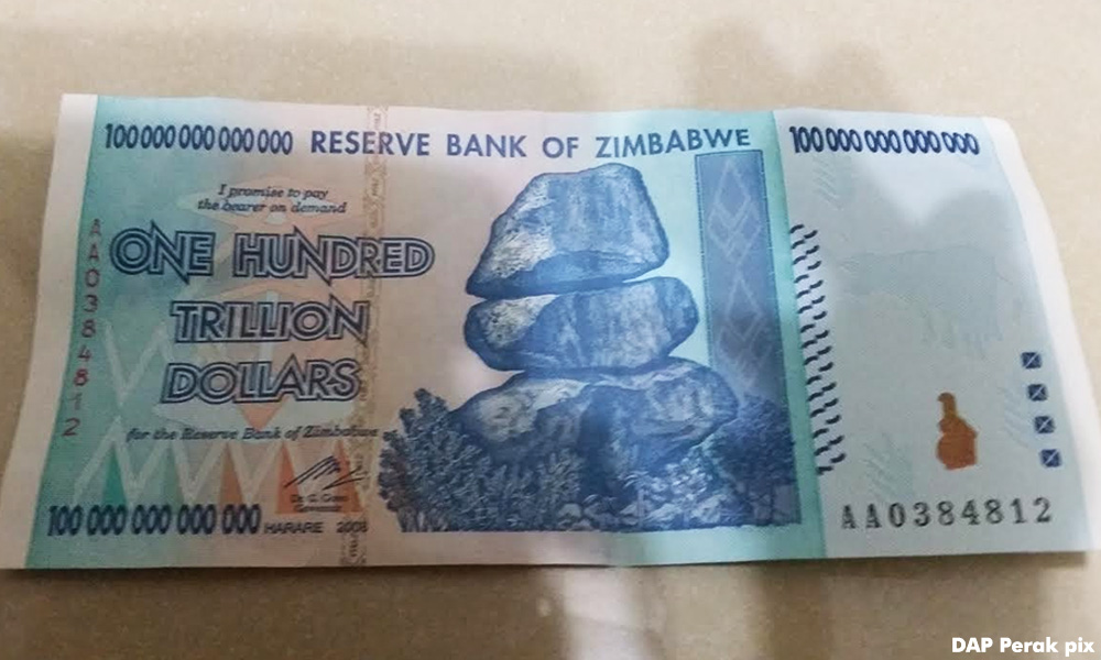 Zimbabwe police mount roadblocks to raise funds