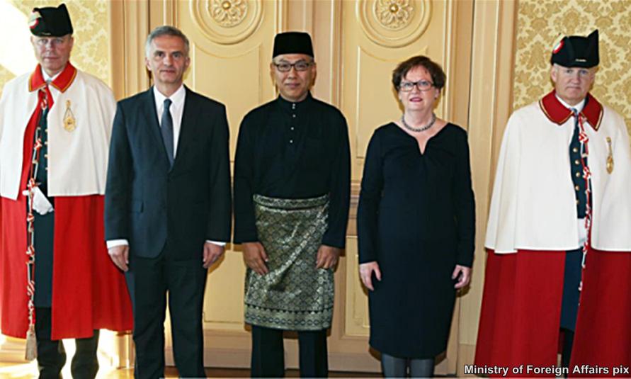 Malaysian ambassador to Switzerland dies
